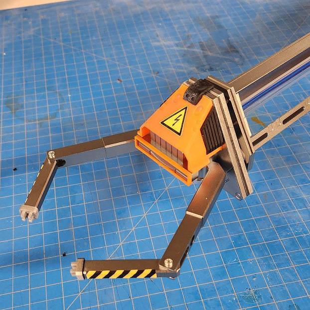 Xeno-Basher 40" Replica – Lizard Doggo